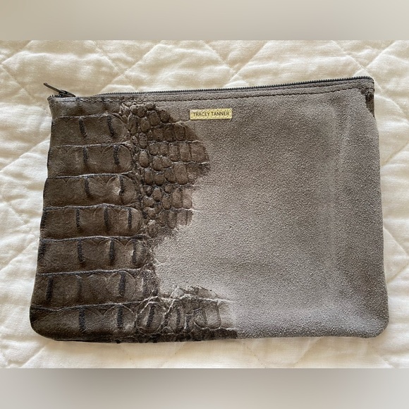 Tracey Tanner | Bags | Tracey Tanner Flat Zip Top Pouch | Poshmark